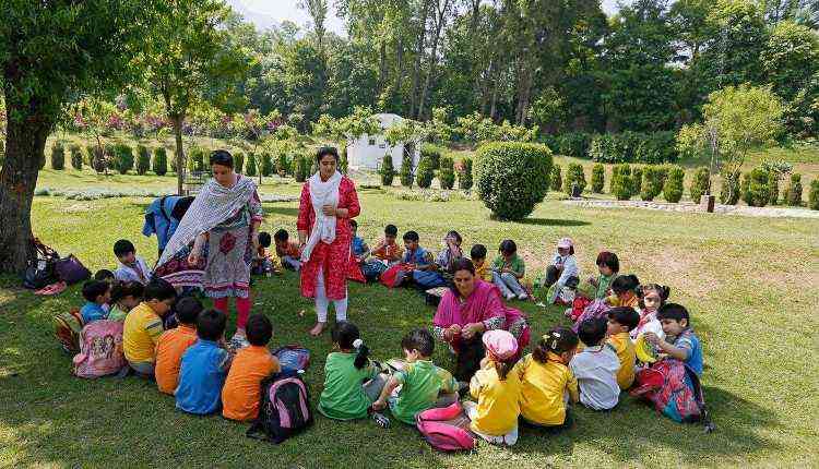 13 Fun social events to organise in a school