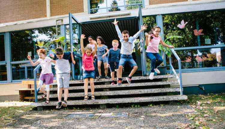 13 Fun social events to organise in a school