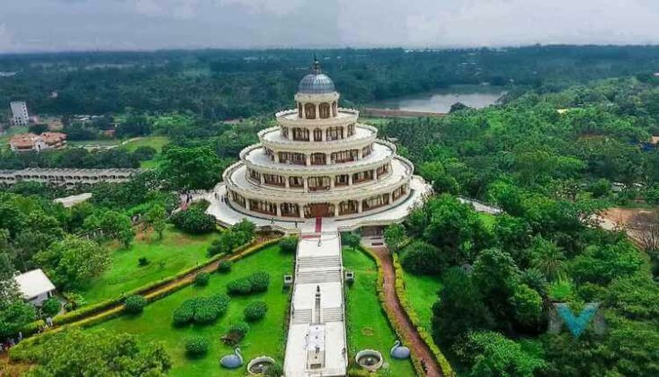 The Ten Best Yoga Ashrams in India for Healing the Body and Achieving ...